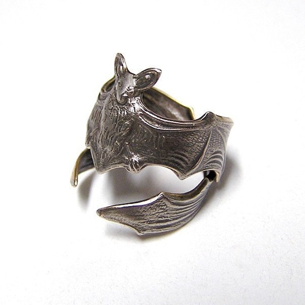 Bat Ring - Etsy