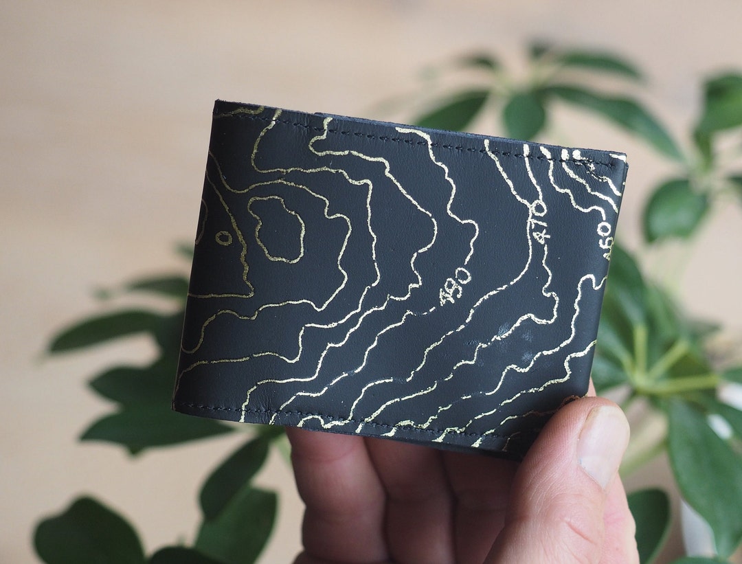 Personalized Handmade Leather Contours and Maps Card Holder, Map Gift ...