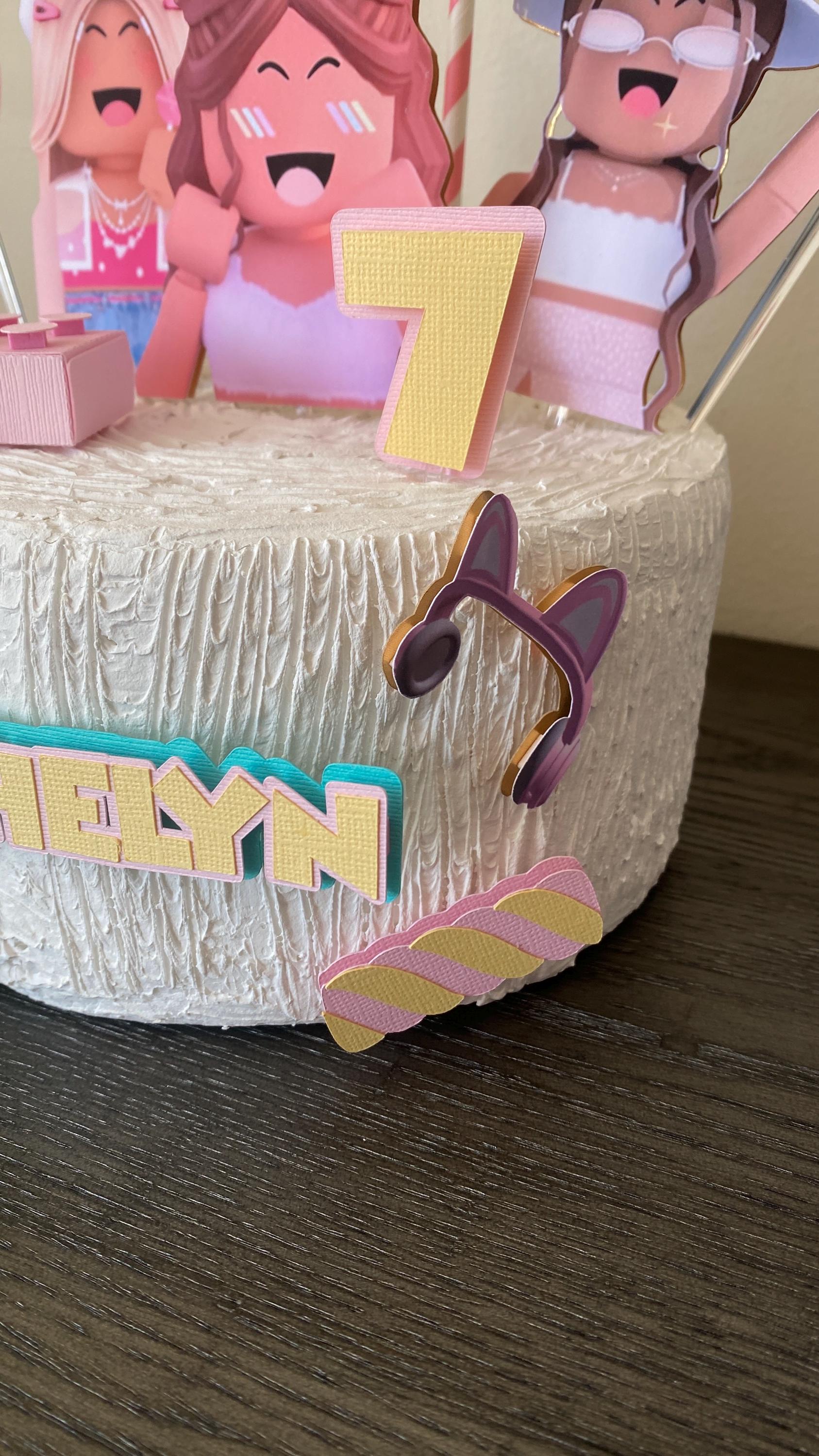 Roblox Girl Cake Topper - Etsy UK