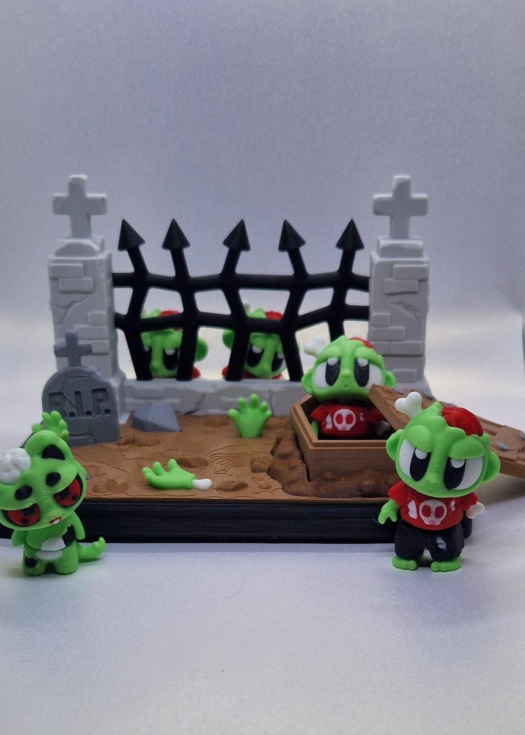 Creepy Cute Zombie Figurine Playset – Mini Graveyard Scene - Etsy UK