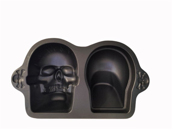 Wilton Skull Cake Pan