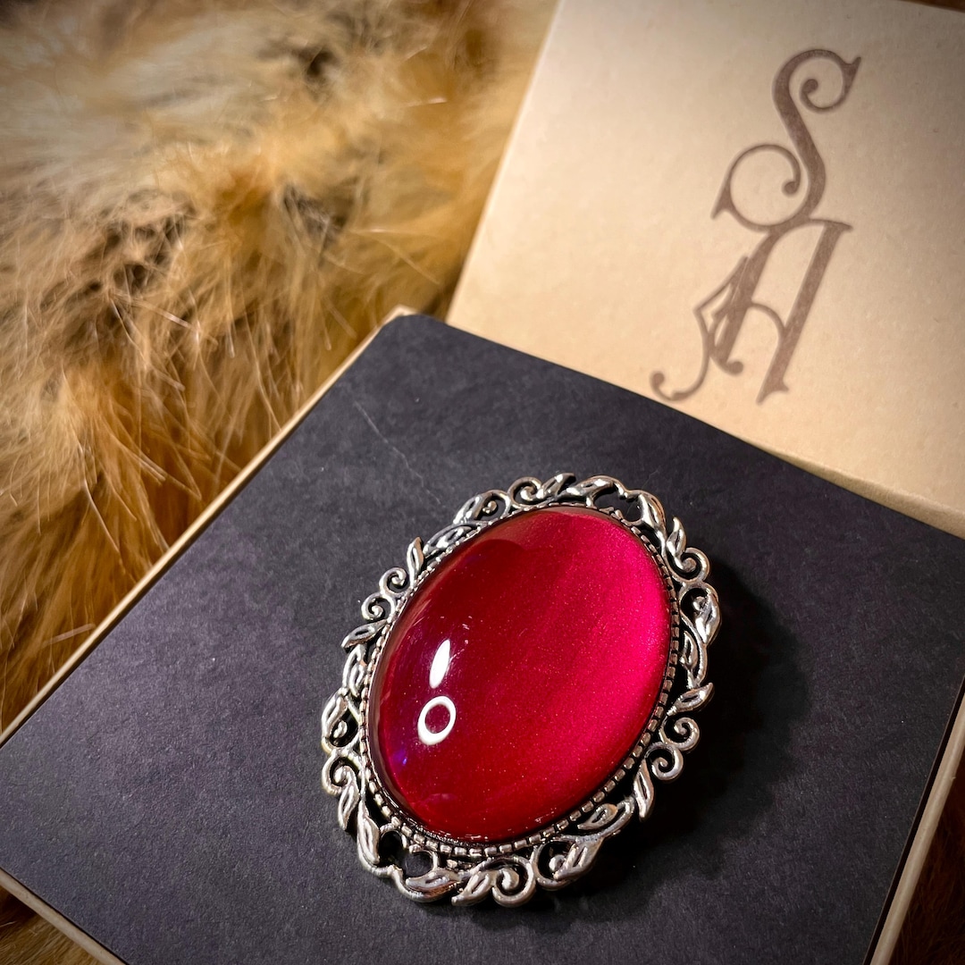 Oval Cabochon Brooch/regal Red With Silver Filigree Frame/gothic/ren ...