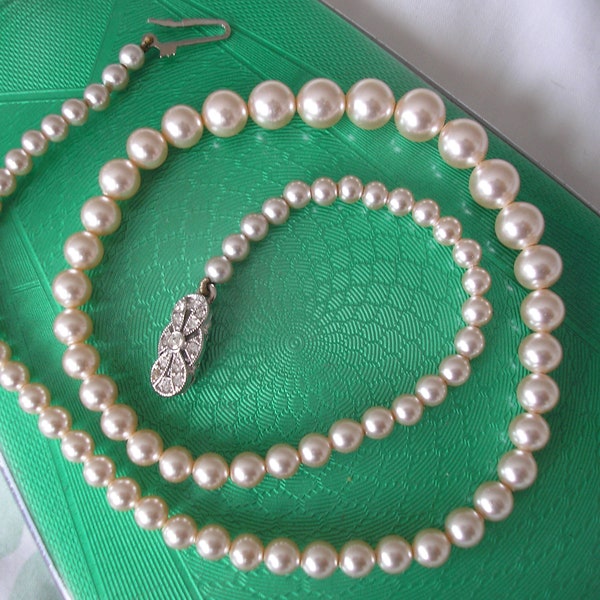 Graduated Pearls - Etsy