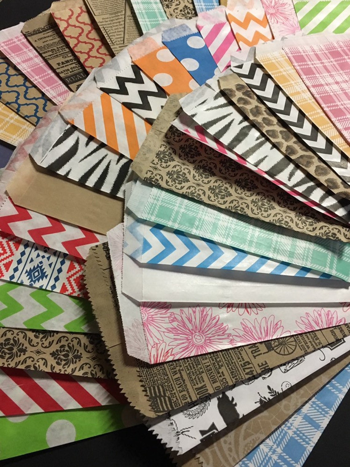 GRAB BAG - 25 Paper Merchandise Bags Printed Plain Kraft White Random ...