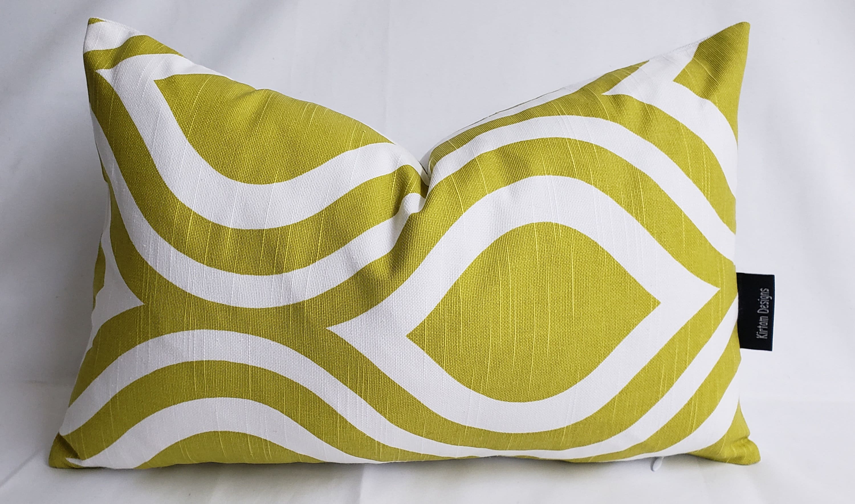 RTS 16 x 10 ogee Emily pillow in cotton peridot white Decorative ...