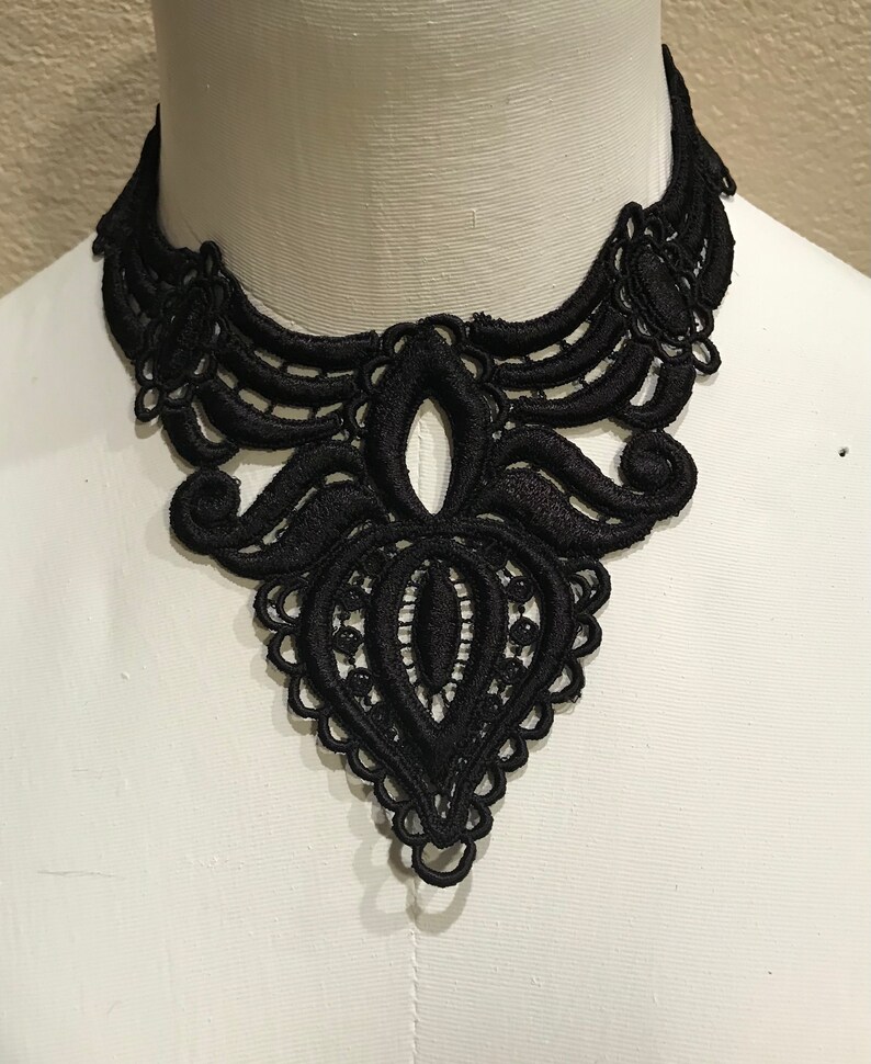 Choker in Midnight by Medievaltomodern Vintage Inspired 4 Wide Venise ...