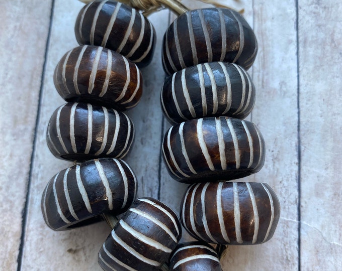 African BIG Bone Bead, Waxed Resist CIRCLE Pattern African Batik Bone ...