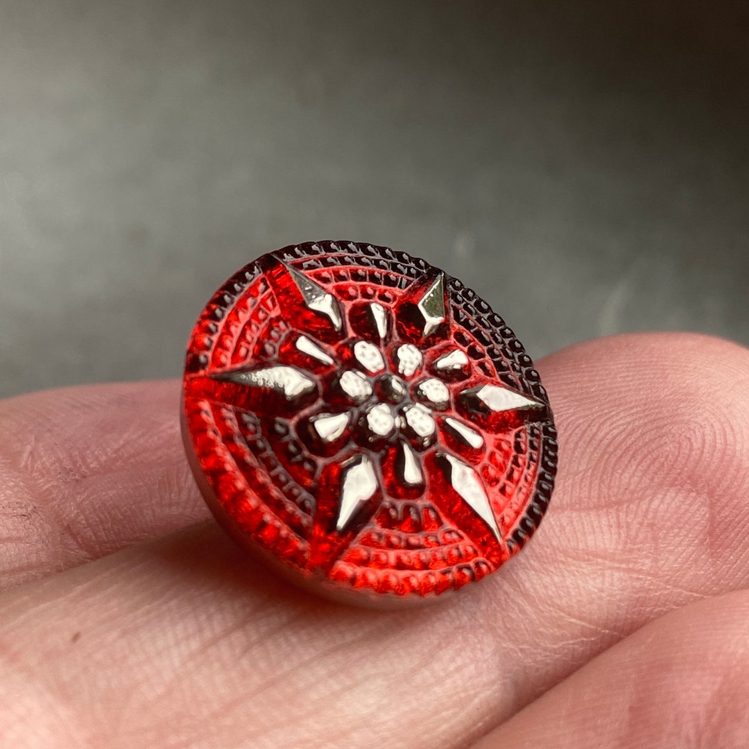 SALE RED Wine Czech STAR Button With Silver Accents, 18mm Czech Glass ...