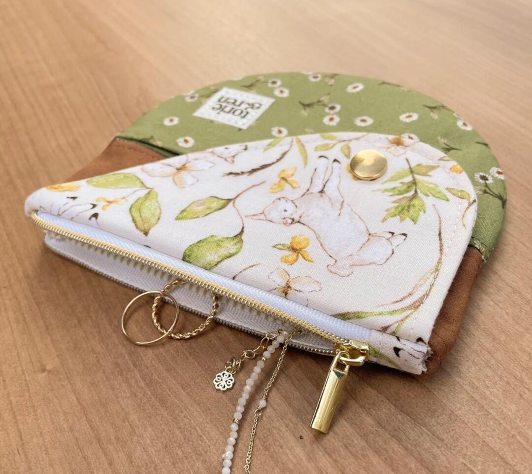 Round Wing Zipper Pouch Sewing Pattern PDF - Etsy