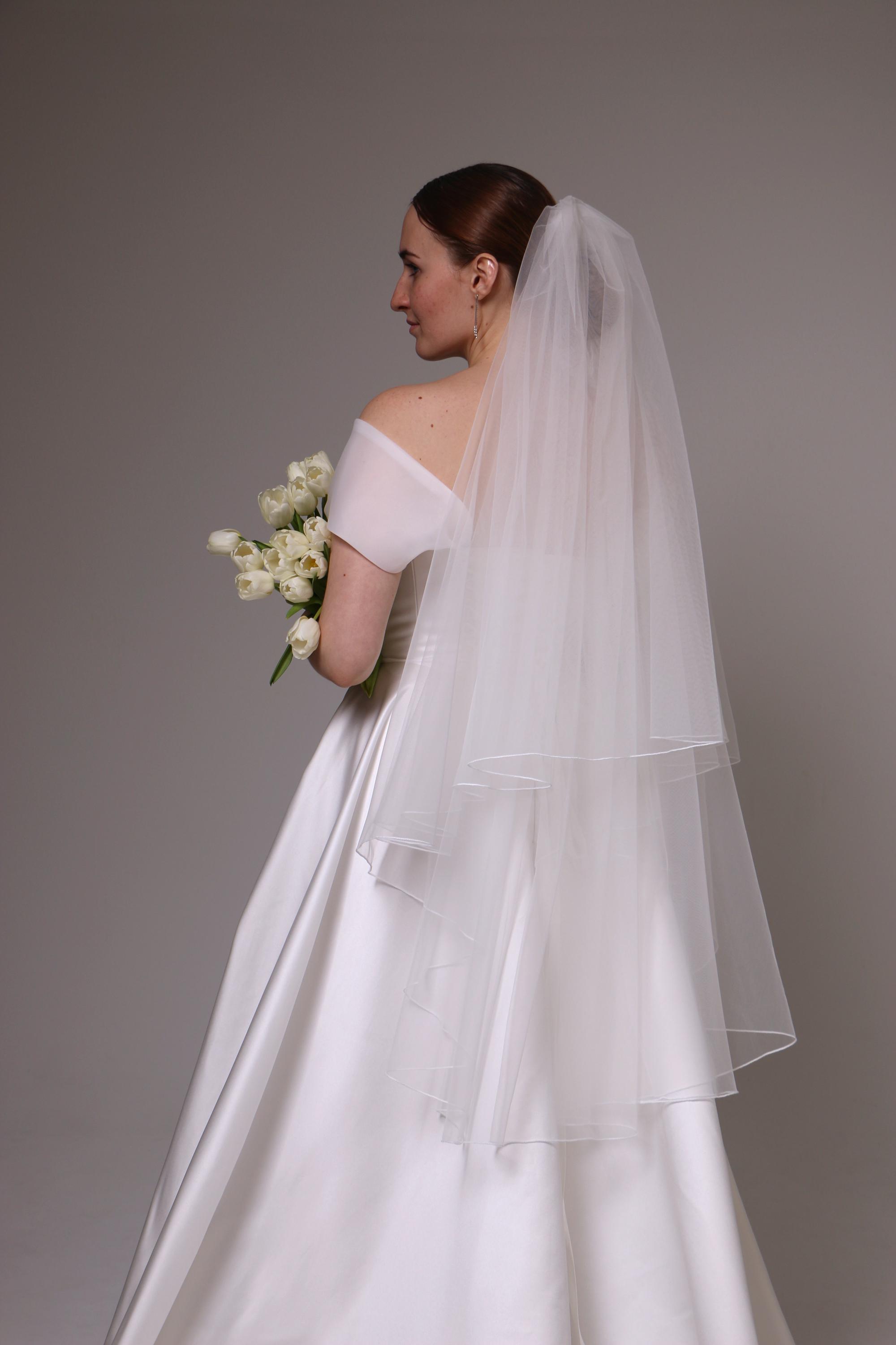 Two-tier Sheer Veil With Pencil Edge – Classic Soft Tulle Bridal Veil ...
