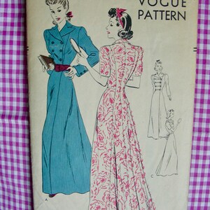 UNCUT * Vintage Vogue Pattern 8515 // GLAMOROUS Misses' Lounging Floor ...