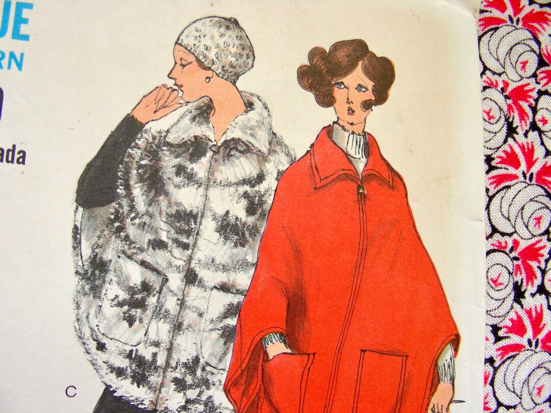 UNCUT * Vintage 1960's Vogue Pattern 7670 / STUNNING Pull-over Poncho's ...