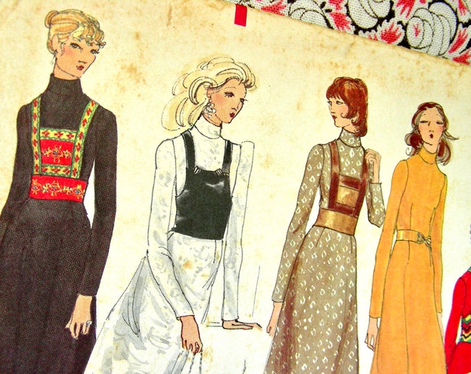 Vintage 1970's MISS VOGUE Pattern 8132 / STUNNING Misses' Dress and Bib ...