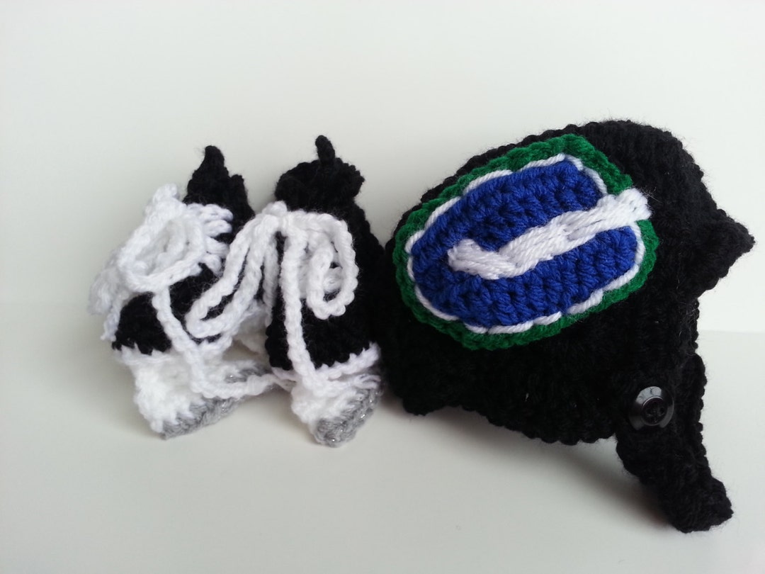 Vancouver Canucks Helmet and Ice Skates, Nhl Skates, Vancouver Canucks ...