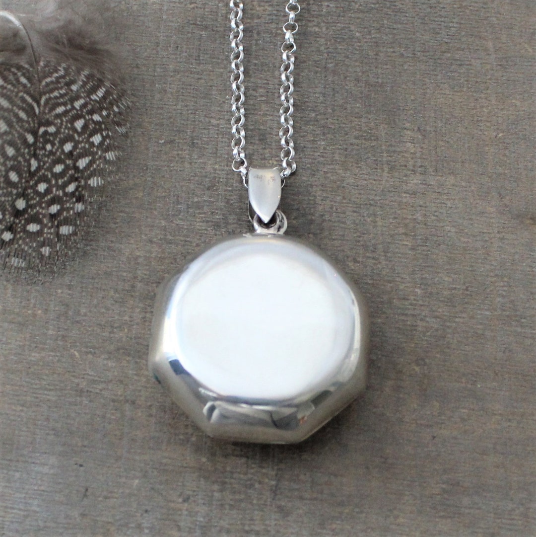 Modern Silver Locket Necklace, Personalized Locket, Round Locket ...