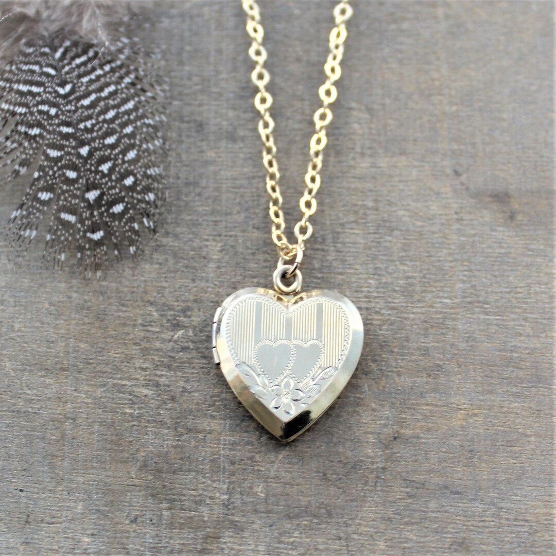 Gold Heart Locket Necklace, Gold Locket, Bouquet Locket Pendant, Bridal ...