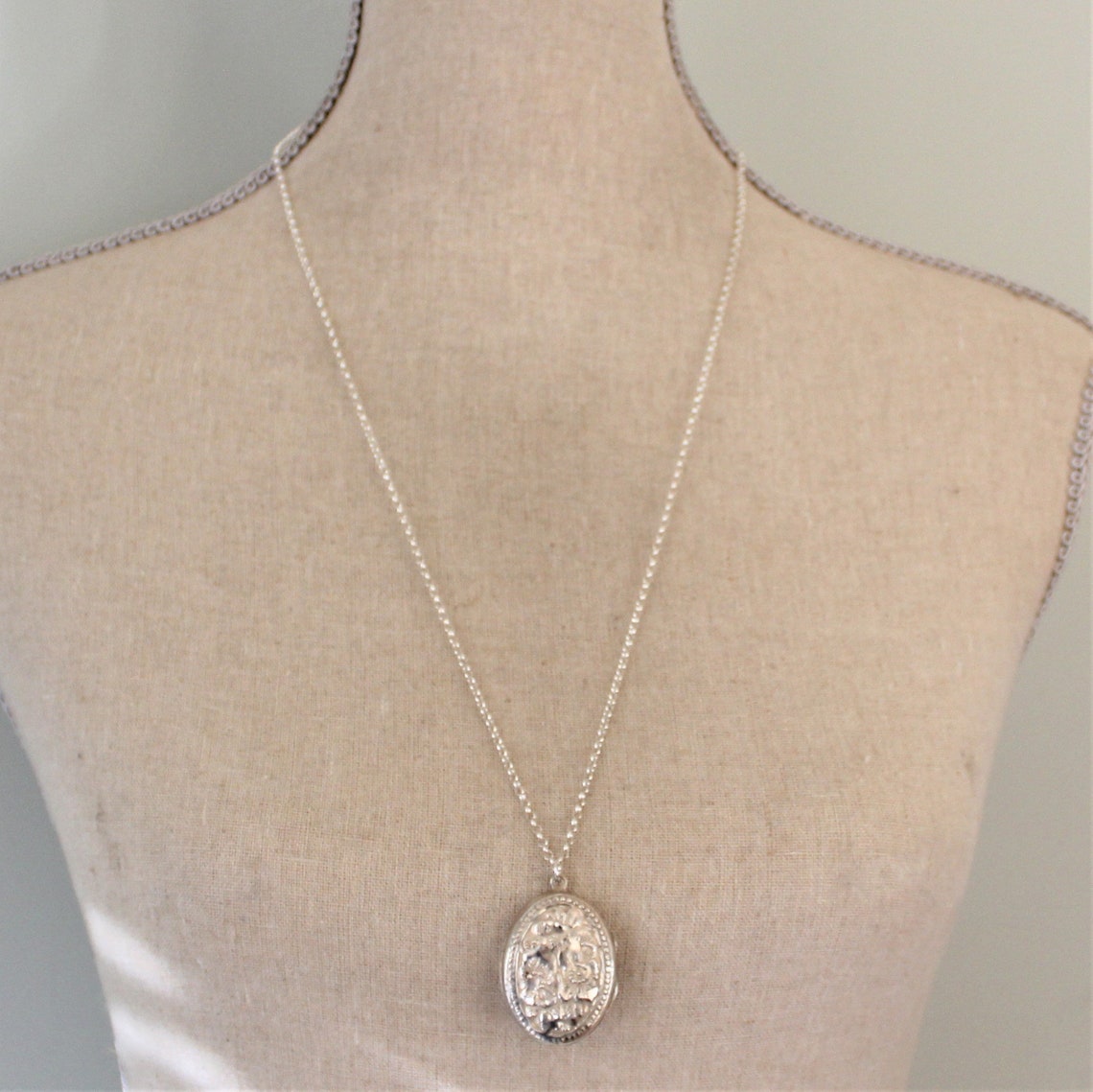 Large Silver Locket Necklace Wedding Locket Oval Locket - Etsy