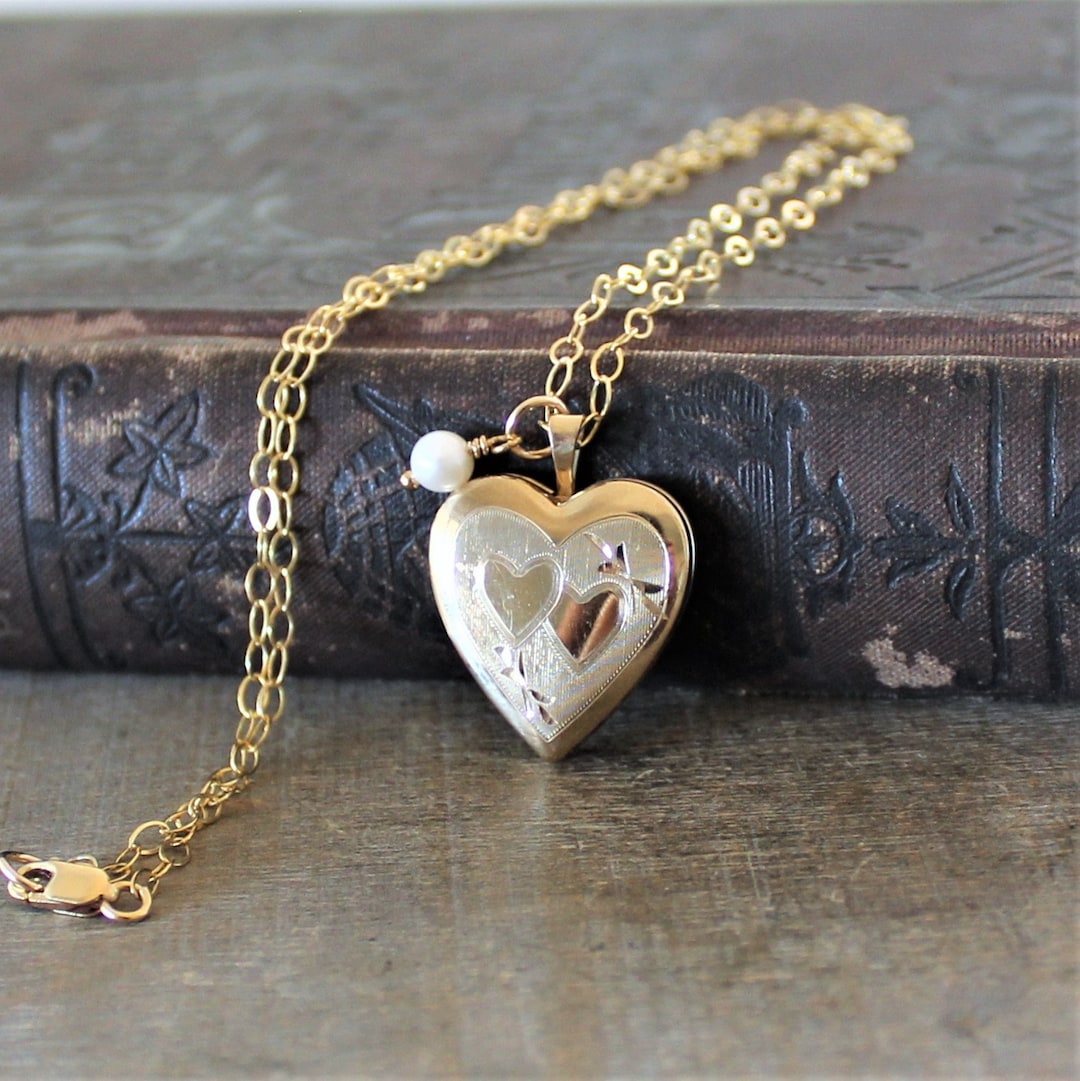 Gold Heart Locket Necklace, Gold Locket, Gold Photo Locket Pendant ...