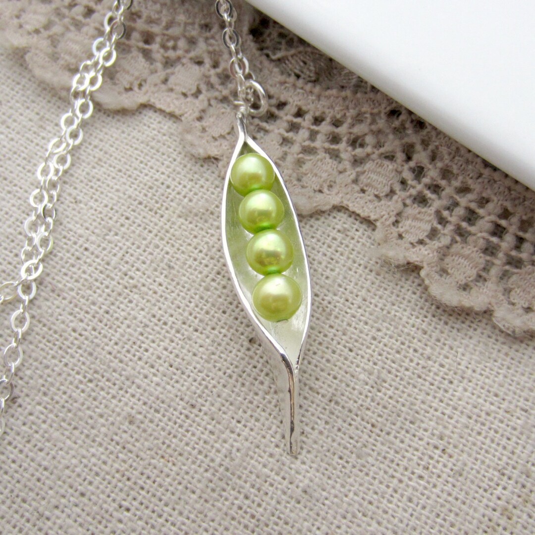 4 Pea in A Pod Necklace, Four Pea Pod Necklace, Green Pearl Necklace ...