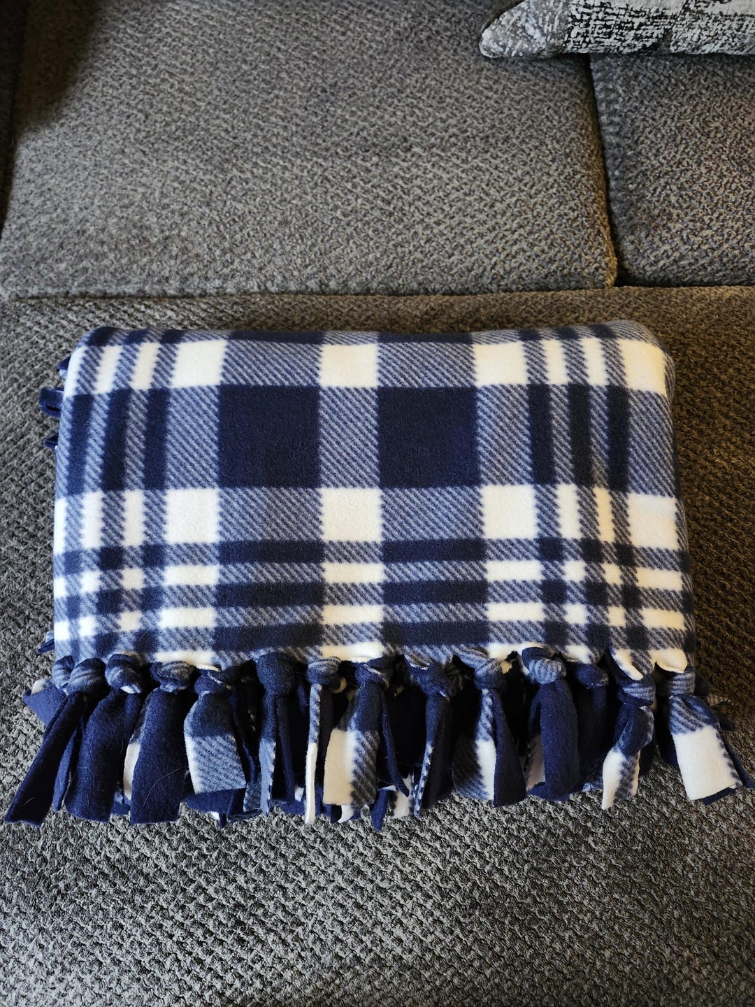 Knotted Fleece & Handcrafted Quilted Blankets/throws - Etsy