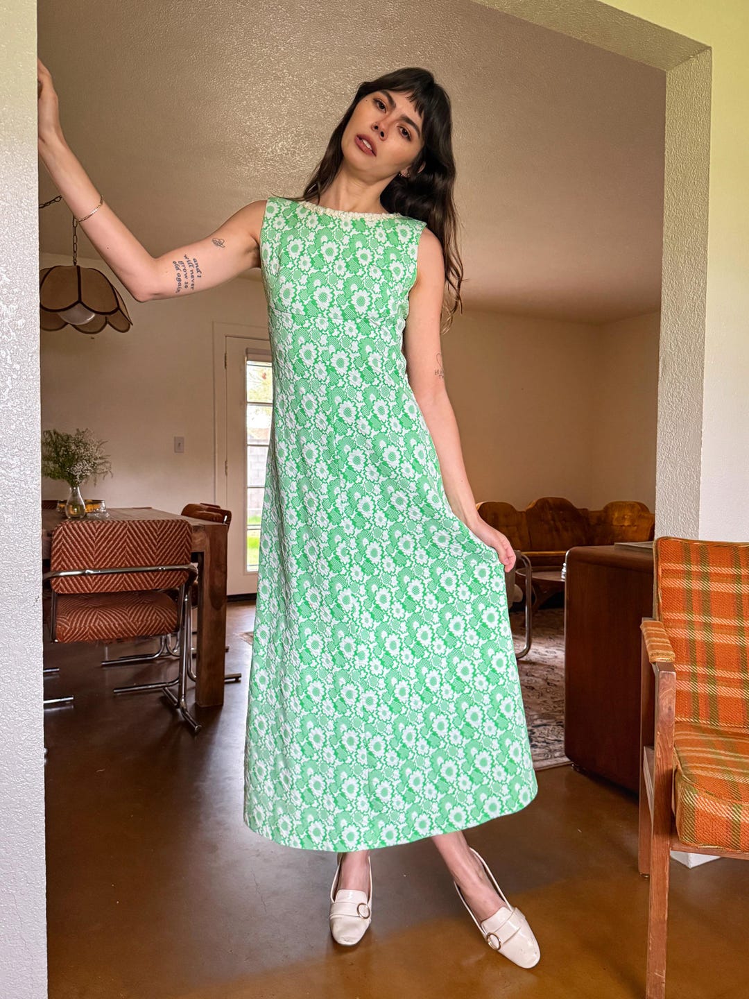 70s MOD FLORAL Maxi Dress XS S / 1970s Green Mod Maxi Dress Sleeveless ...