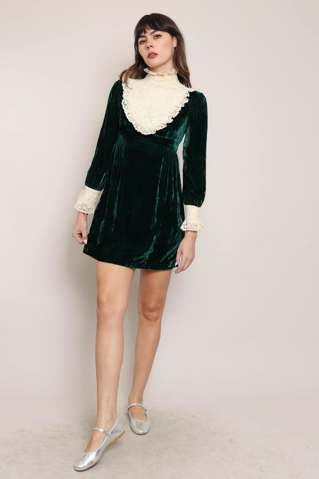 70s VELVET VICTORIAN Mini Dress XS / 1970s Green Velvet Mini Dress ...