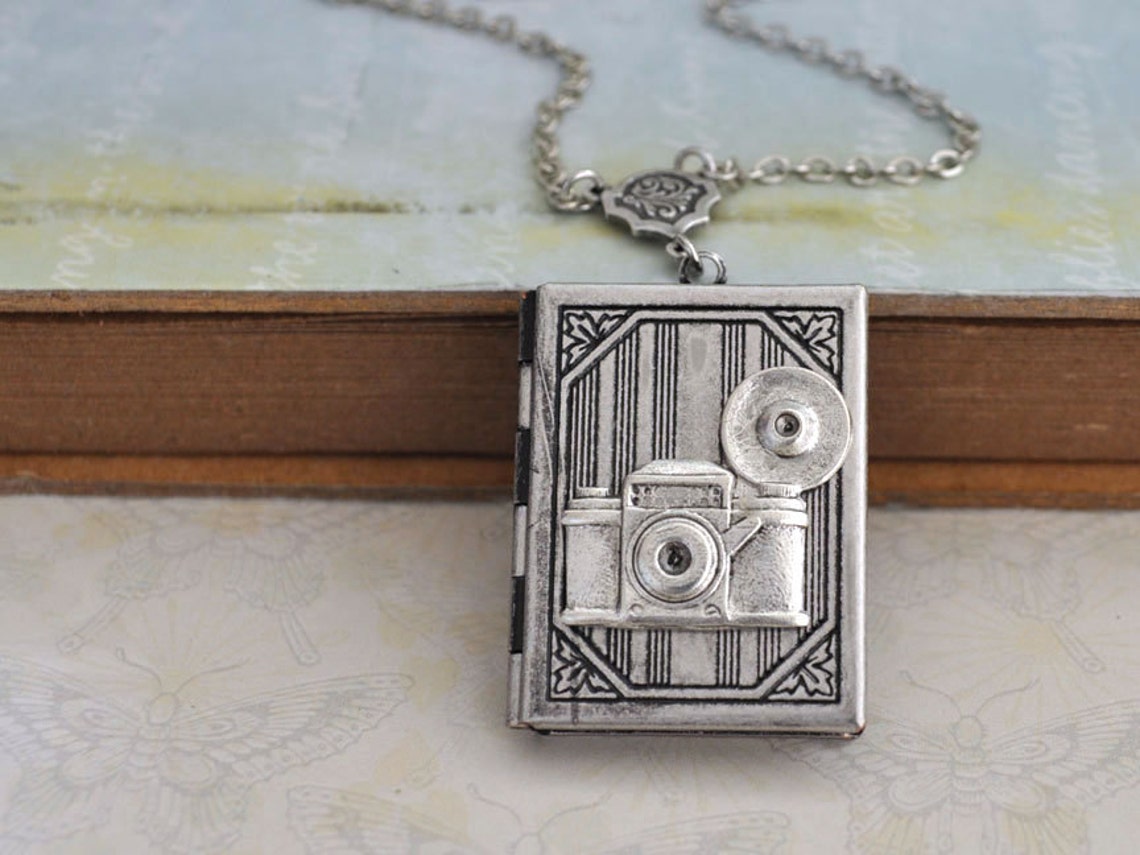 Silver Locket Necklace THE CAMERA LOCKET Vintage Camera - Etsy