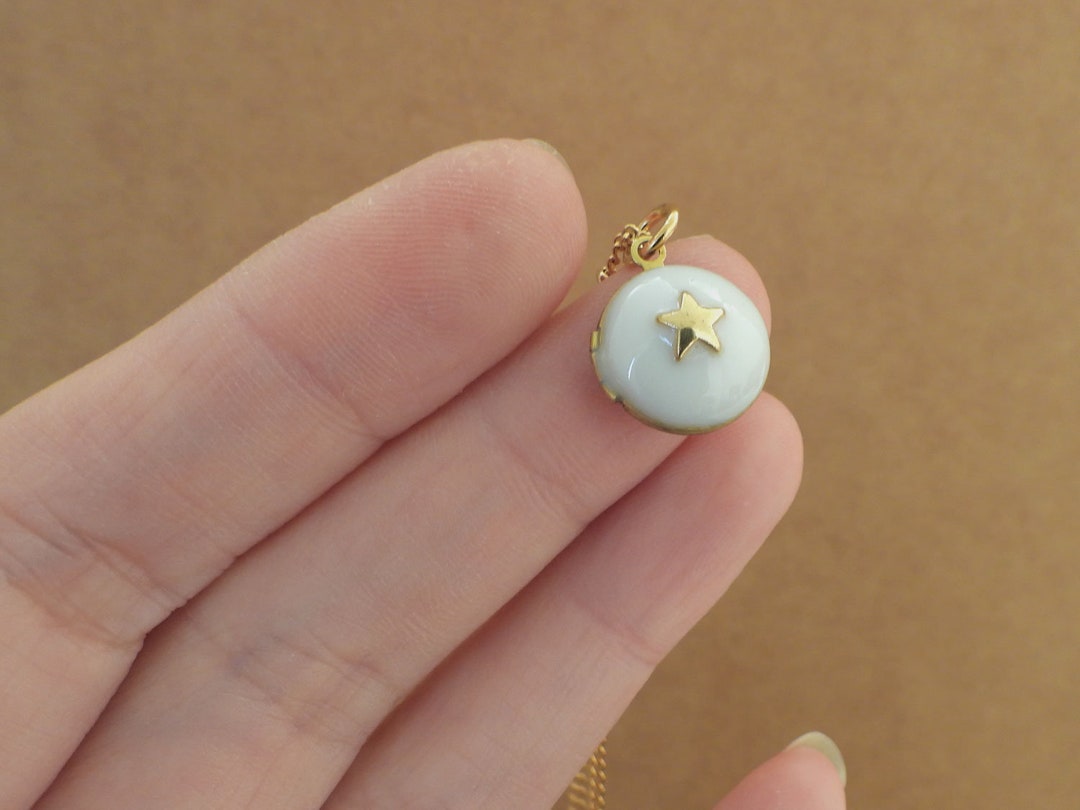 Tiny Gold Star Locket Necklace Vintage Brass Locket Cold Enamel Star ...