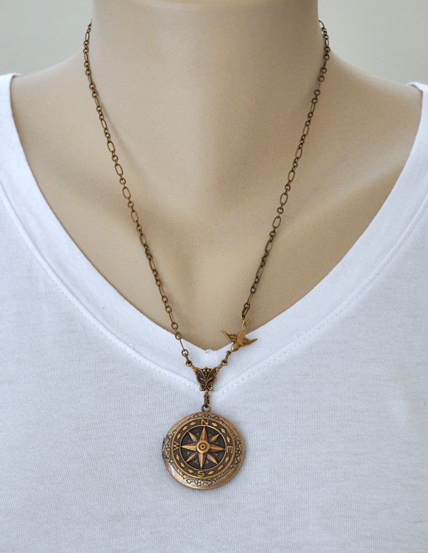 Antiqued Brass Compass Locket Necklace GUIDANCE Vintage - Etsy