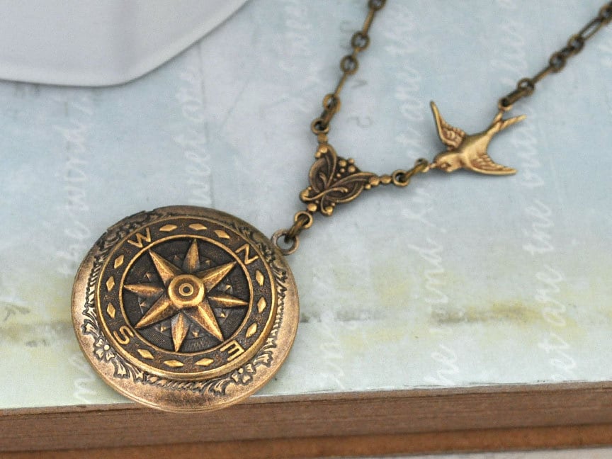 Antiqued Brass Compass Locket Necklace GUIDANCE Vintage - Etsy