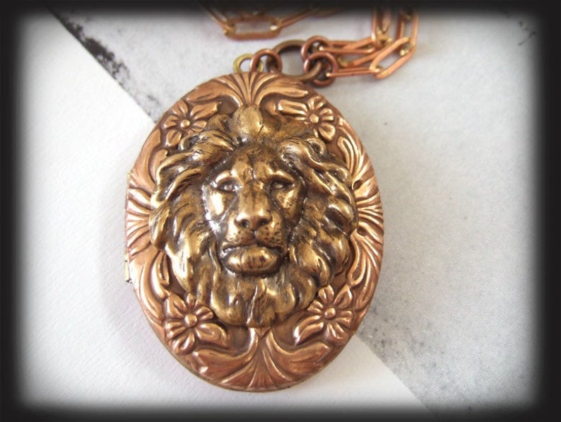 THE BRAVE ONE Vintage 70s Copper Locket Necklace - Etsy