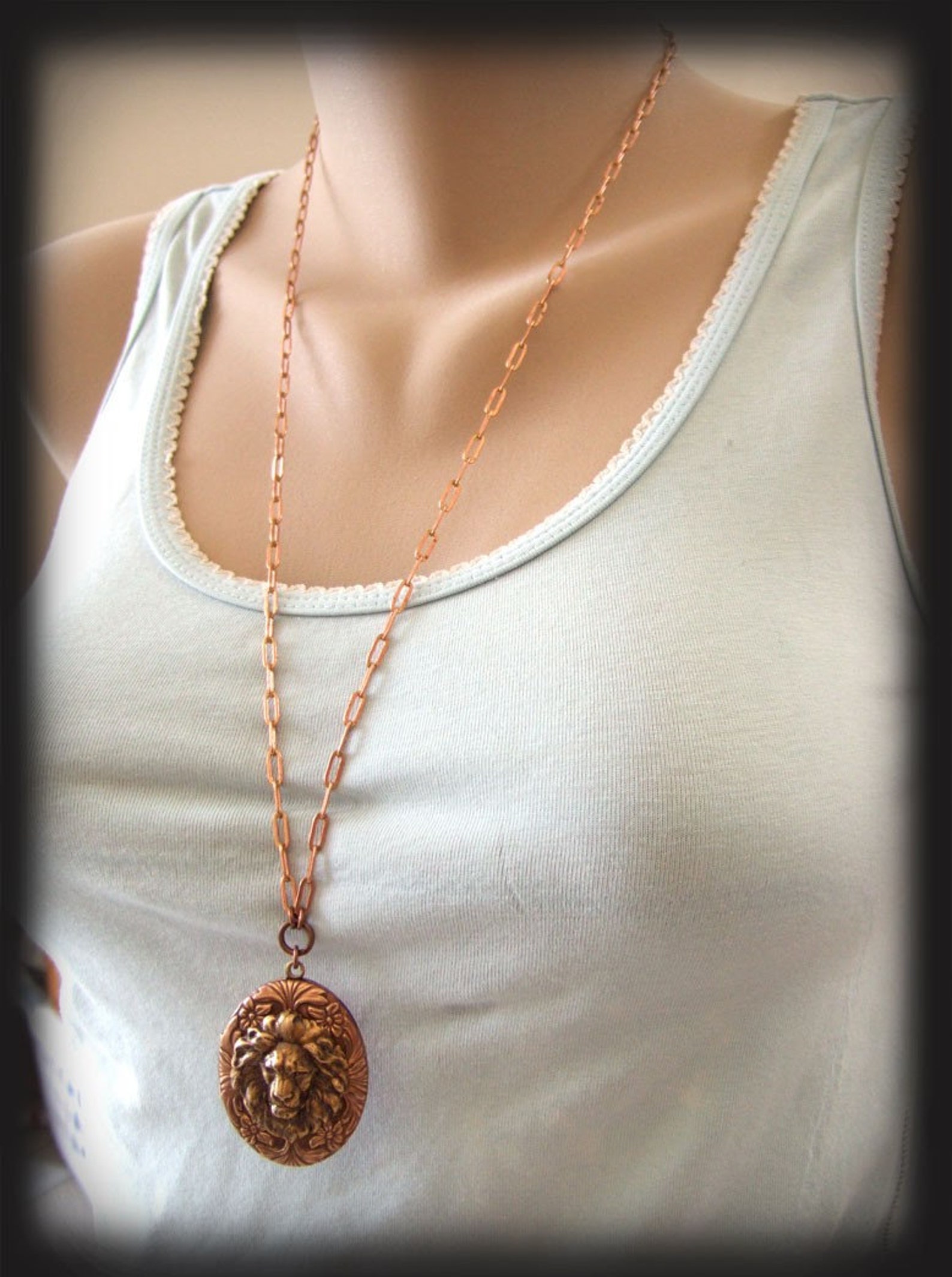 THE BRAVE ONE Vintage 70s Copper Locket Necklace - Etsy