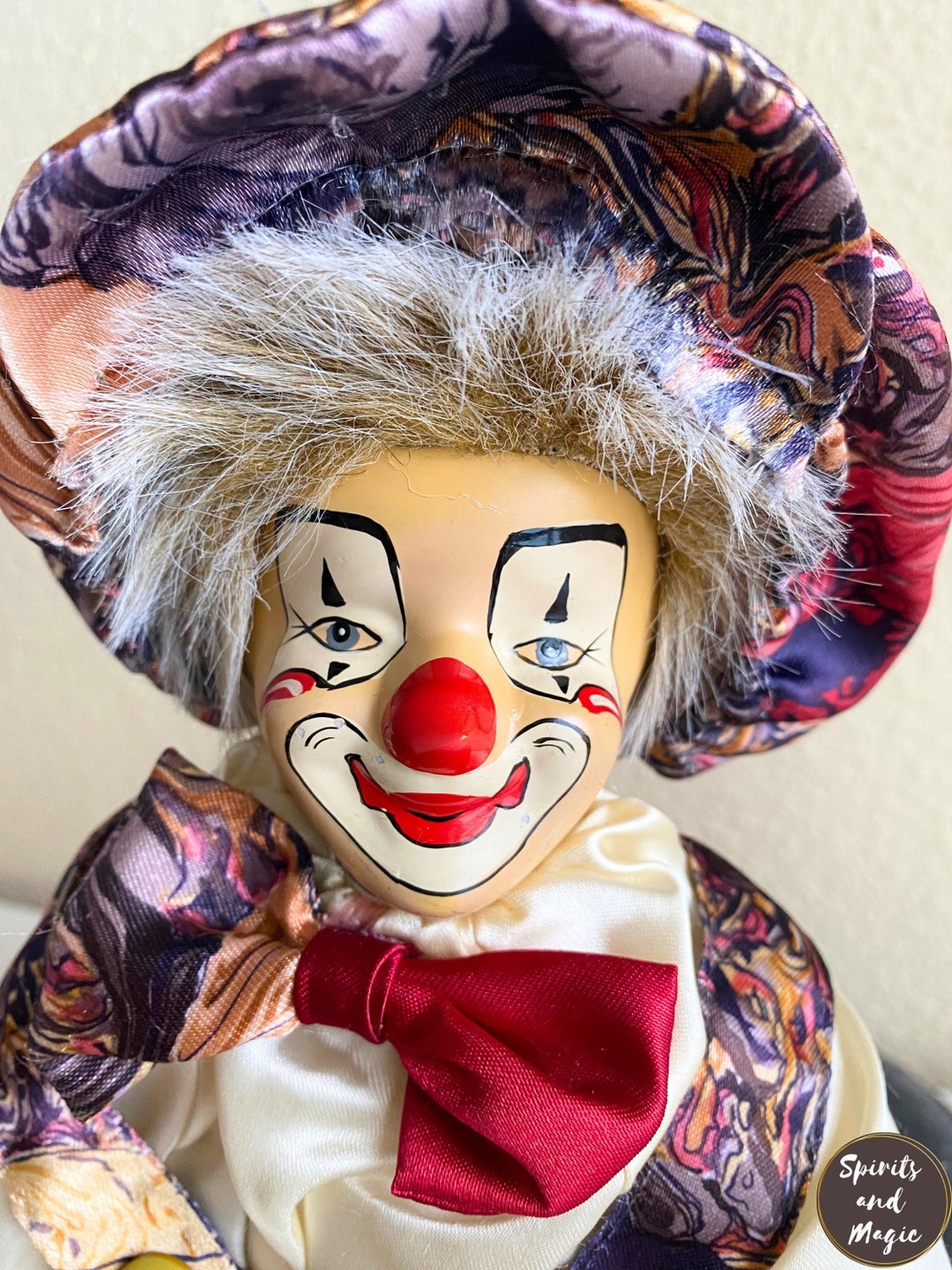 Haunted Clown Victor – Moody Spirit in Porcelain Clown Vessel ...