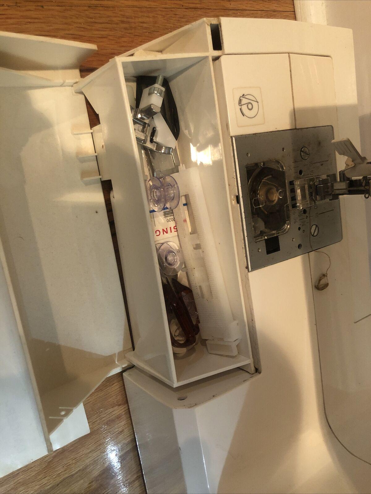 SINGER 7442 Electronic Sewing Machine With Foot Pedal Control and Power ...