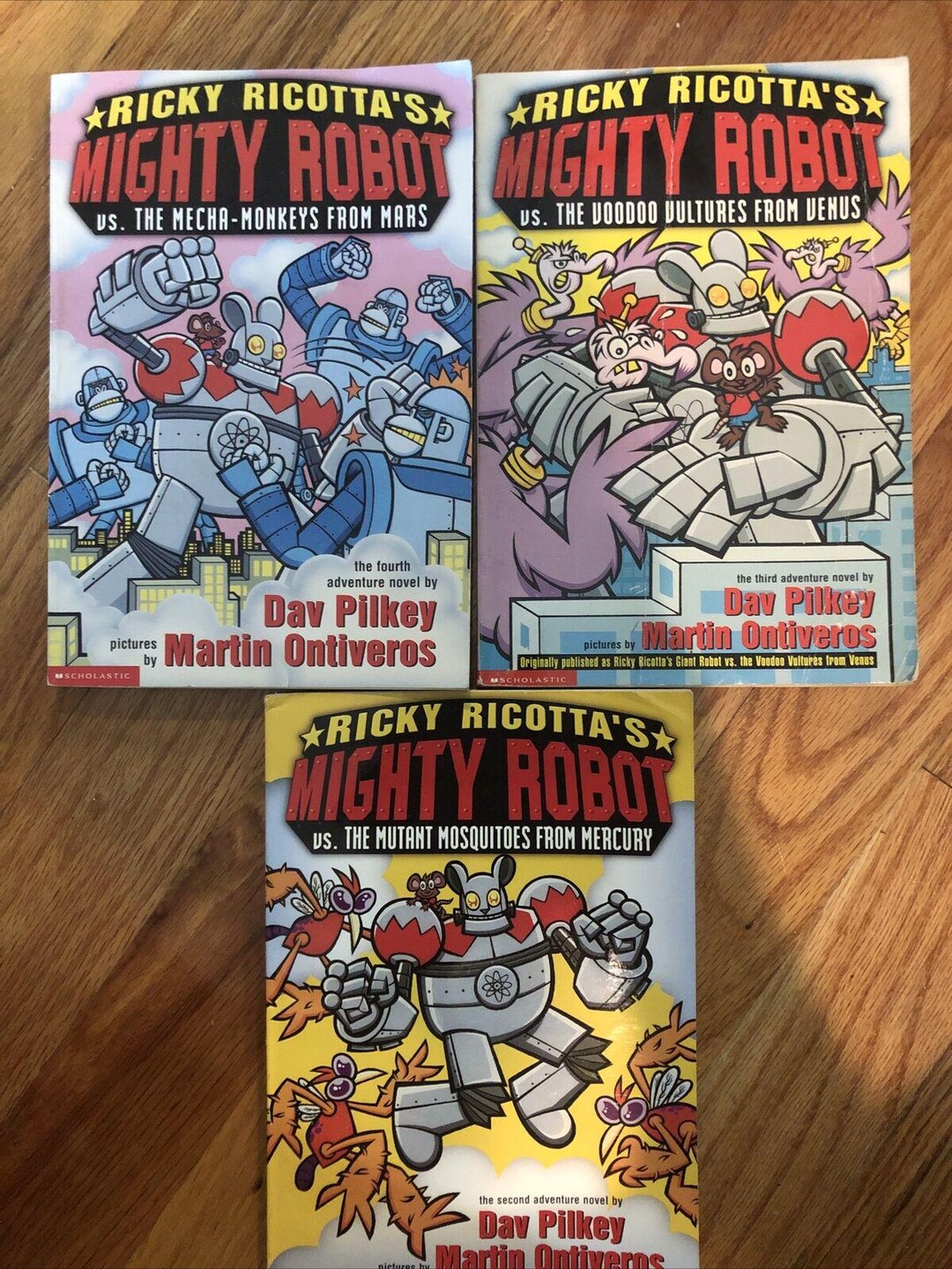 Ricky Ricotta's Mighty Robot: Vs the Mecha Monkeys From Mars Etc Lot of ...
