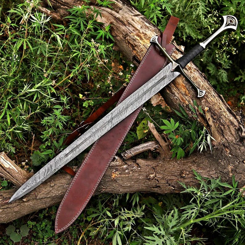 Hand-forged Medieval Longsword: Damascus Steel Knight Sword With ...