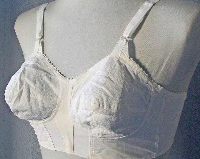 1950-60s Vintage Circle Stitch Bullet Bra Renee 34A - Etsy