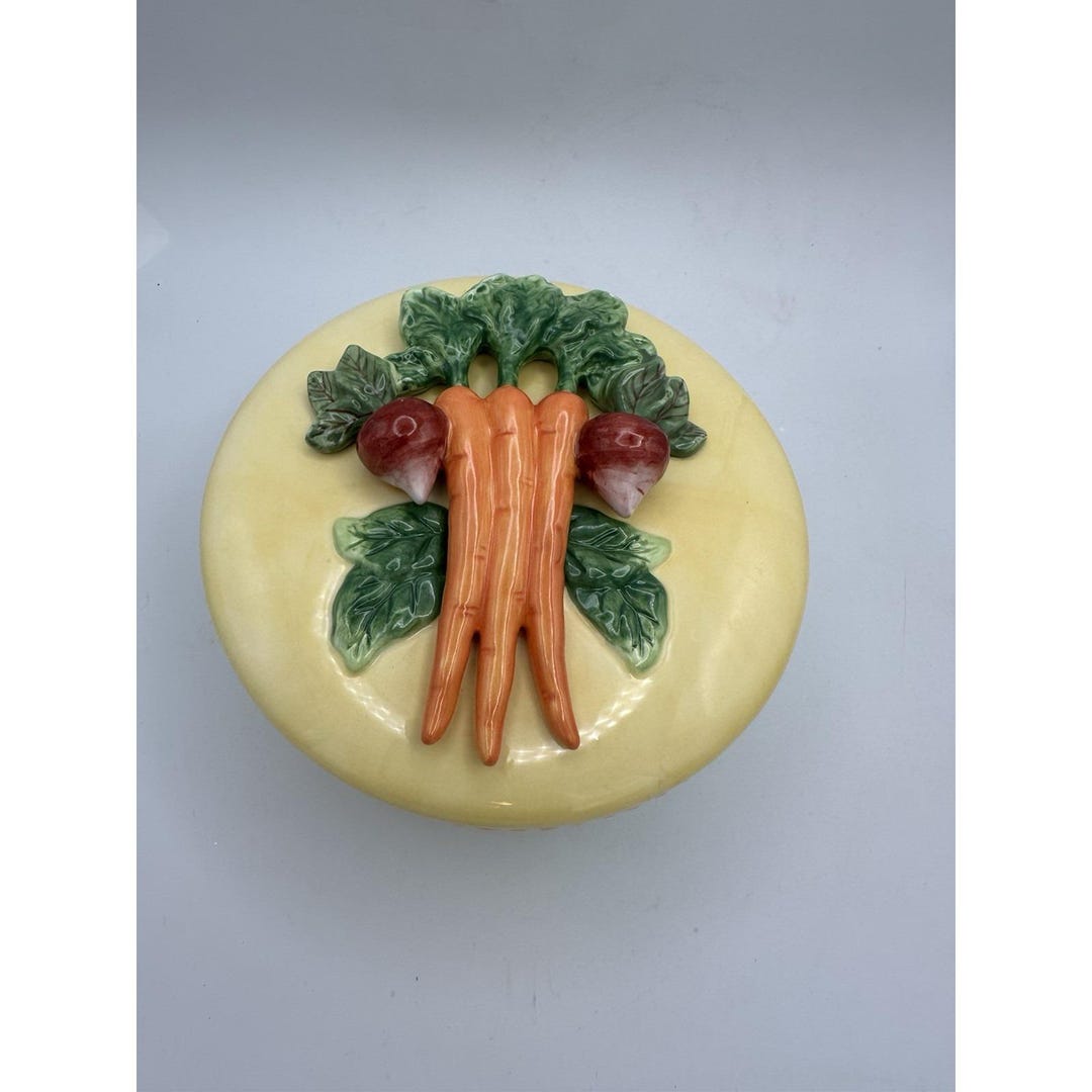 BELLA CASA GANZ Ceramic Pottery Casserole Dish & Lid Carrot Radish ...