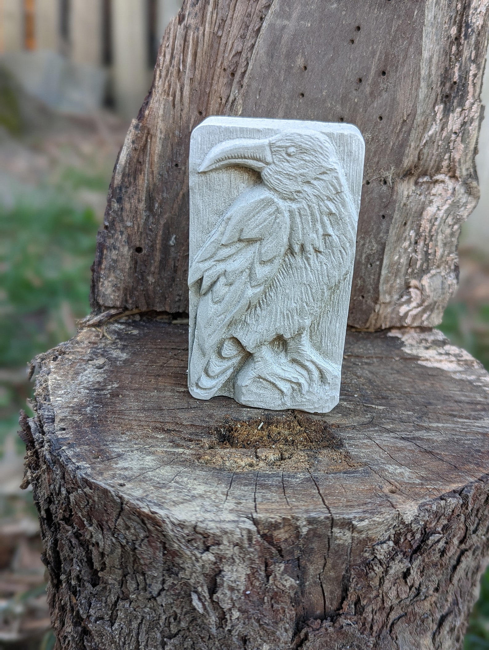 Crow Garden Statue, Celtic Crow, Concrete Crow Altar Totem, Deity Totem ...