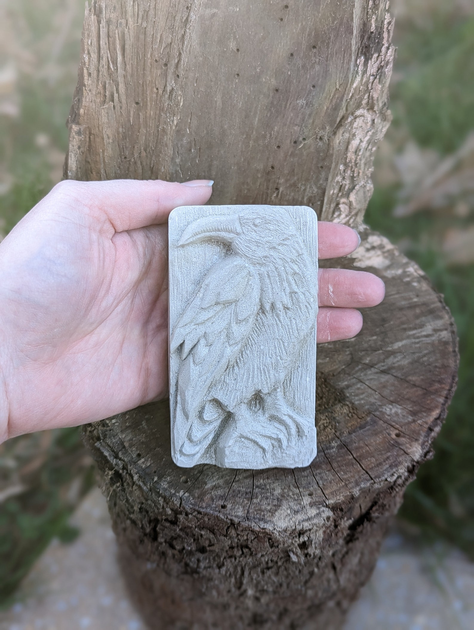 Crow Garden Statue, Celtic Crow, Concrete Crow Altar Totem, Deity Totem ...