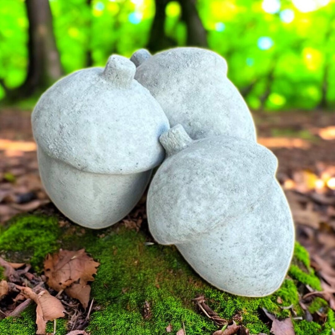 Realistic Acorns Figurine / Concrete Acorns Statue / Garden Detailed ...