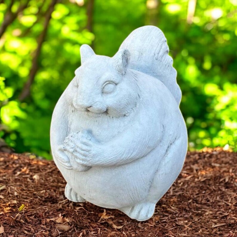 Yard Squirrel Figure / Outside Animal Style / Stone Squirrel Design ...