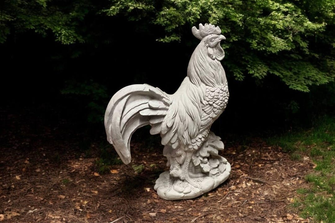 Lawn Rooster Figurine / Outdoor Bird Decor / Farm Bird Art / Concrete ...