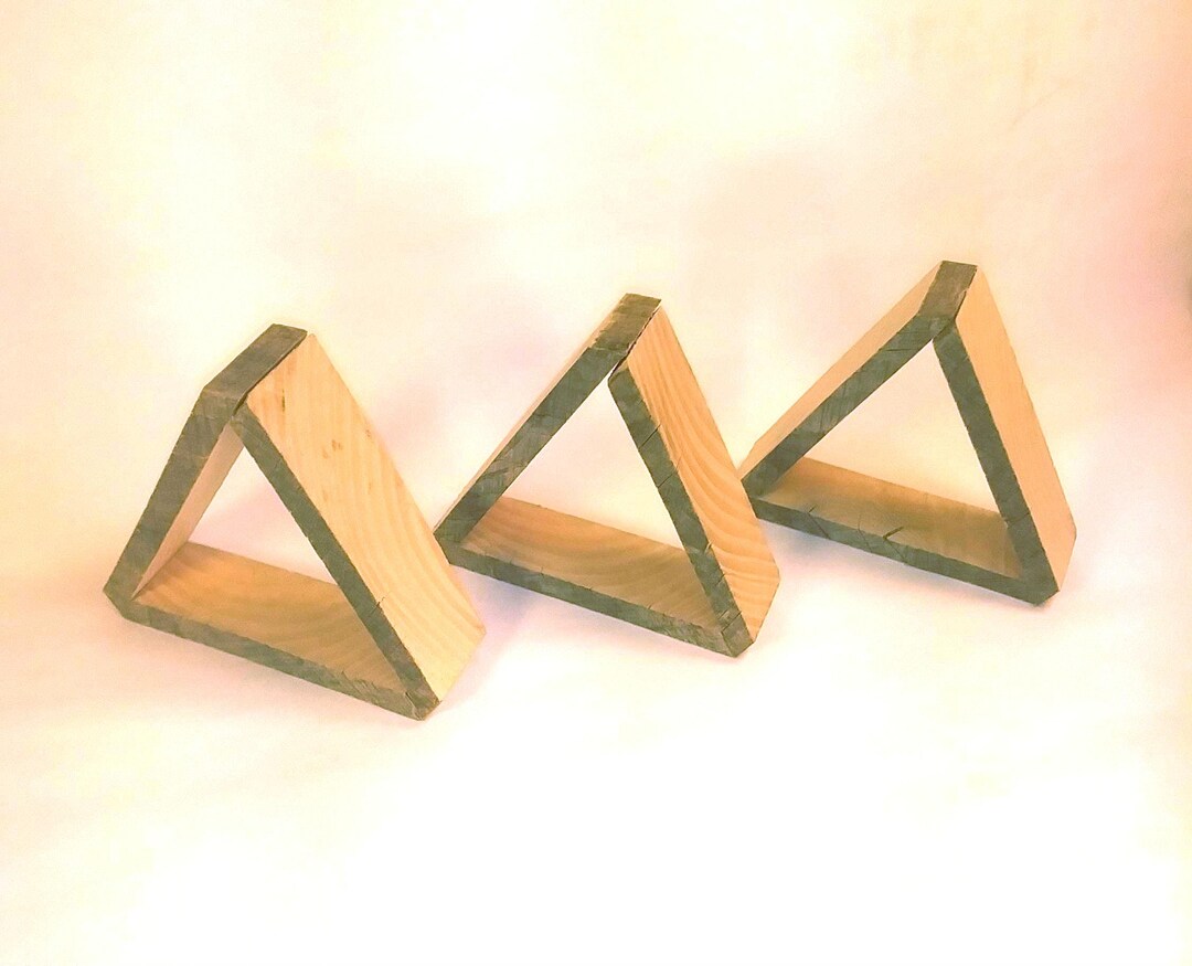 3 Triangle Decor, Table Top Decorations Grey Weathered Wooden Triangles ...