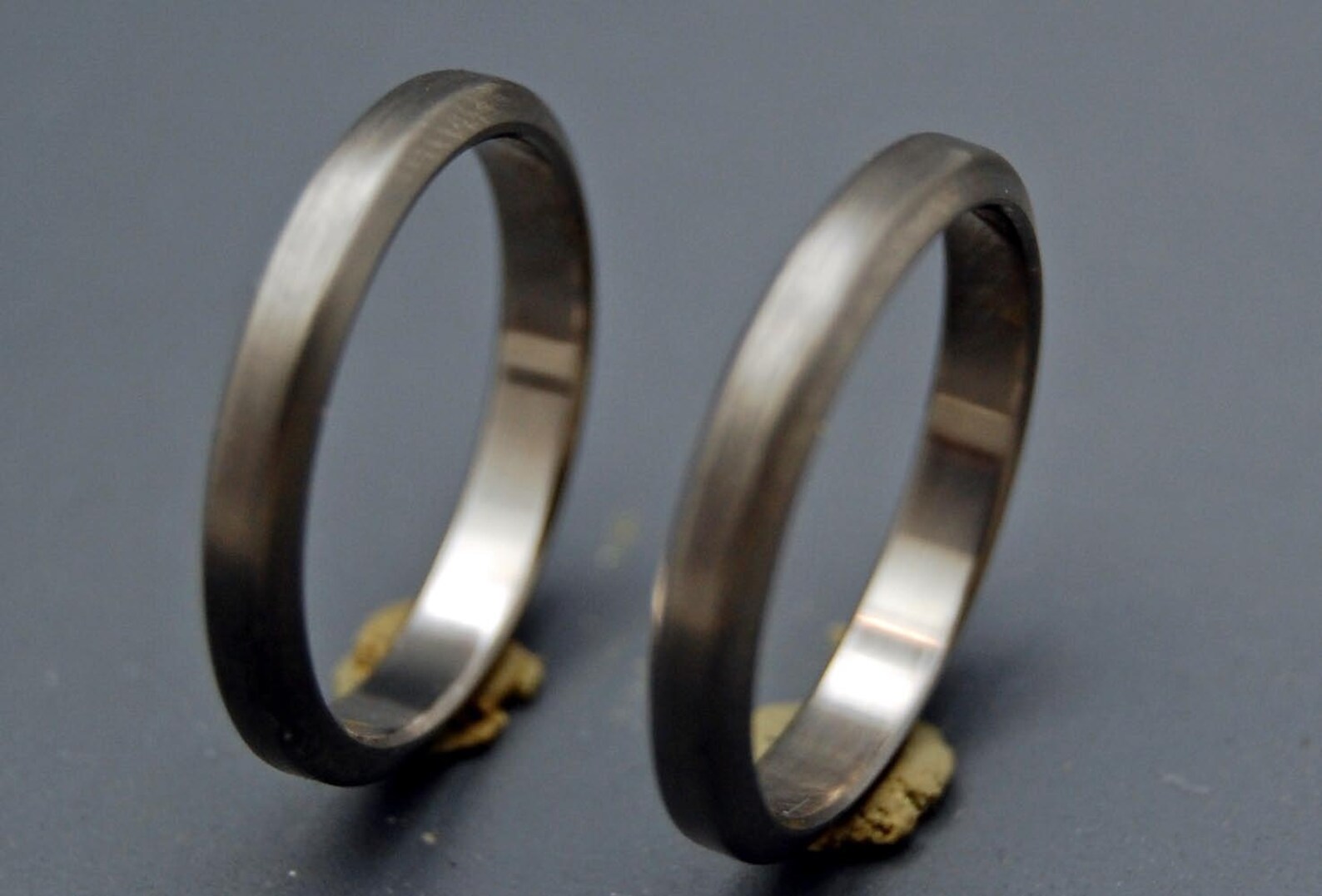 Rustic Rings, Titanium Rings, Wedding Set, Titanium Wedding Rings ...