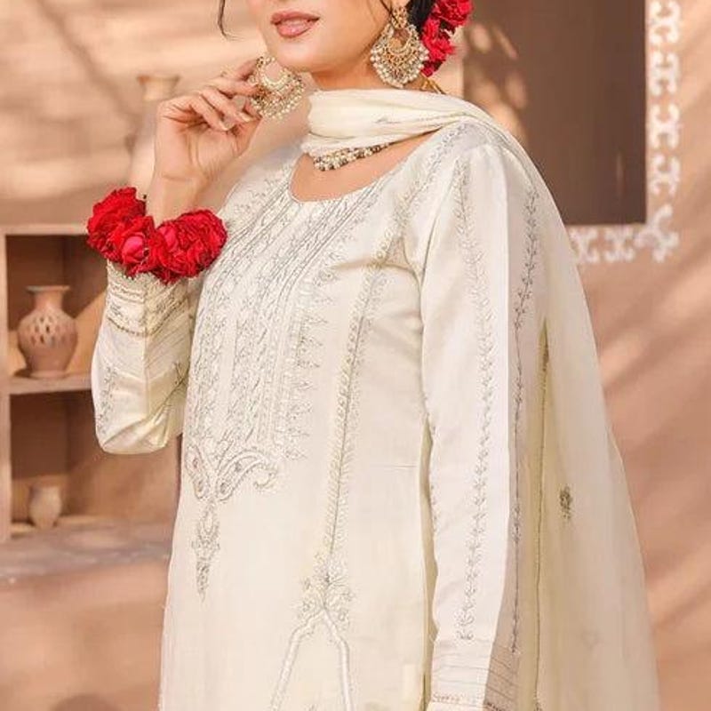 Pakistani Outfit Thread - Etsy UK