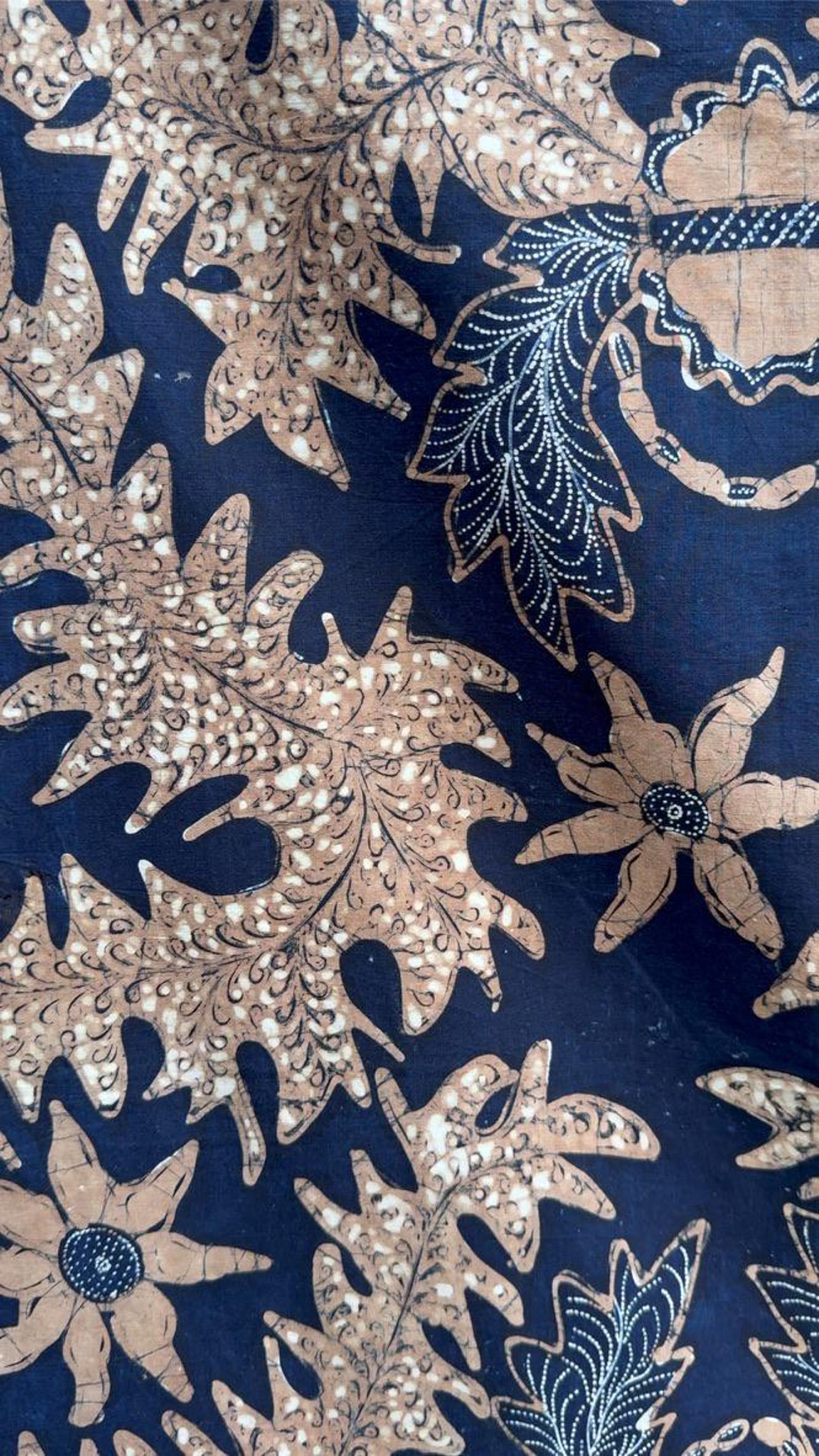 Bold Batik Tulis Long Cloth kain Panjang Indigo and Sogan, Dye Central ...