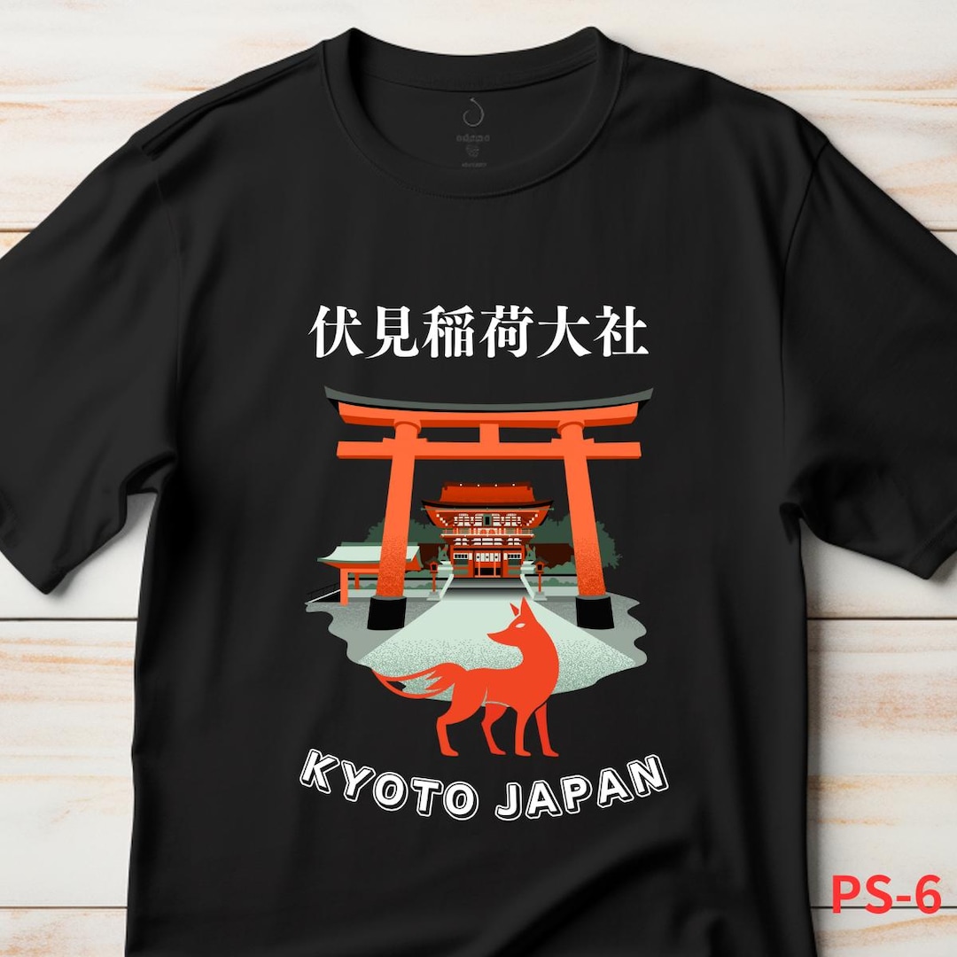 Fushimi Inari Taisha Shrine T-shirt Japan Torii Gates Graphic Tee Japan ...