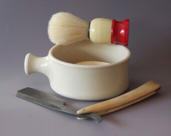 Ceramic Shaving Mug / Ridges for a Good Lather / Comfortable Handle ...