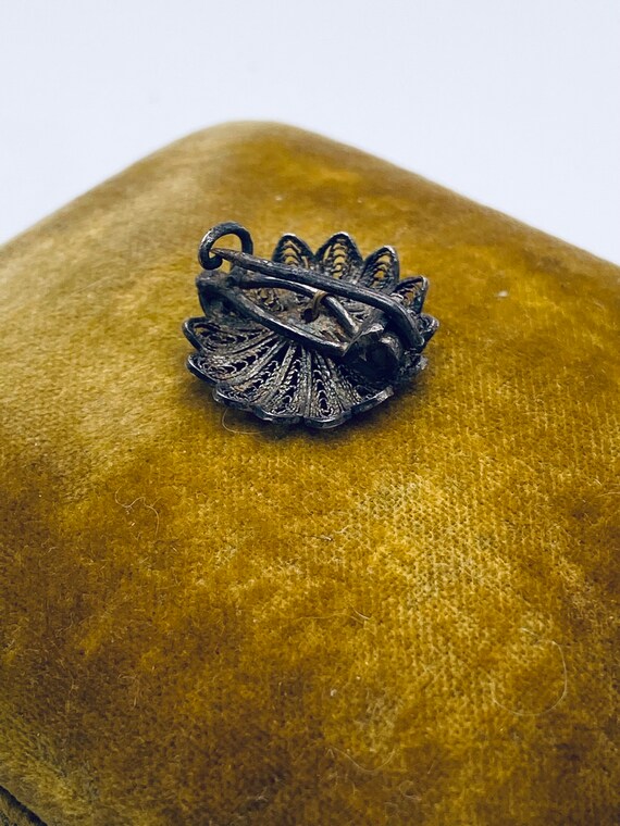 Victorian Filigree Flower Lace Pin / Antique Spun Sil… - Gem